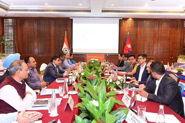 India and Nepal discuss cross-border railway projects
