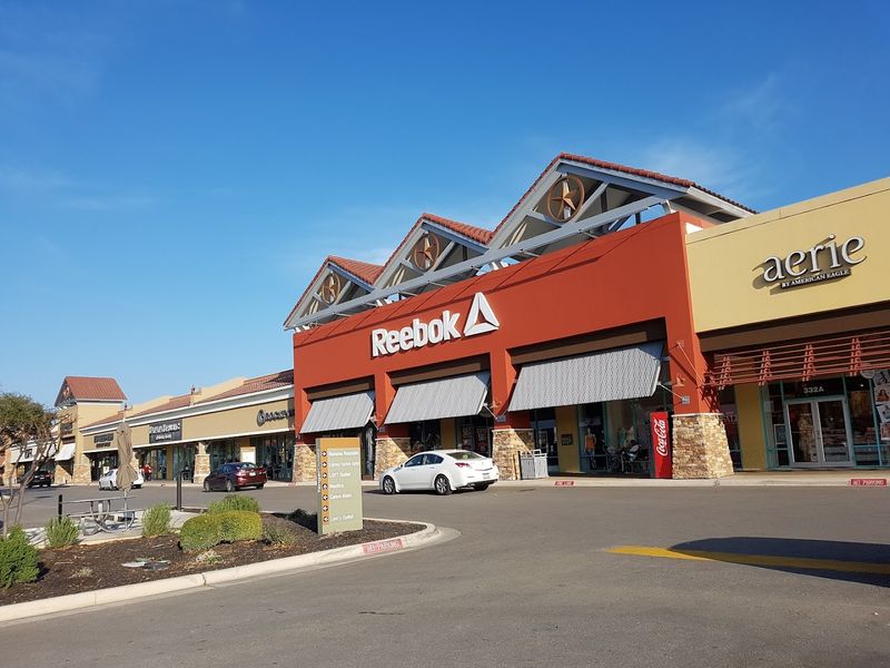 A Texas outlet center with dozens of brand stores and year-round deals