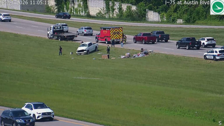 Police, medics respond to crash on I-75 in Miami Township
