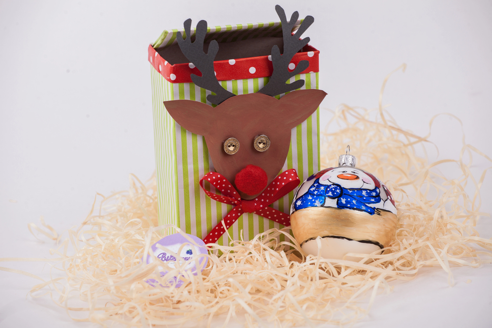 20 DIY vintage-inspired holiday ornaments to make with kids