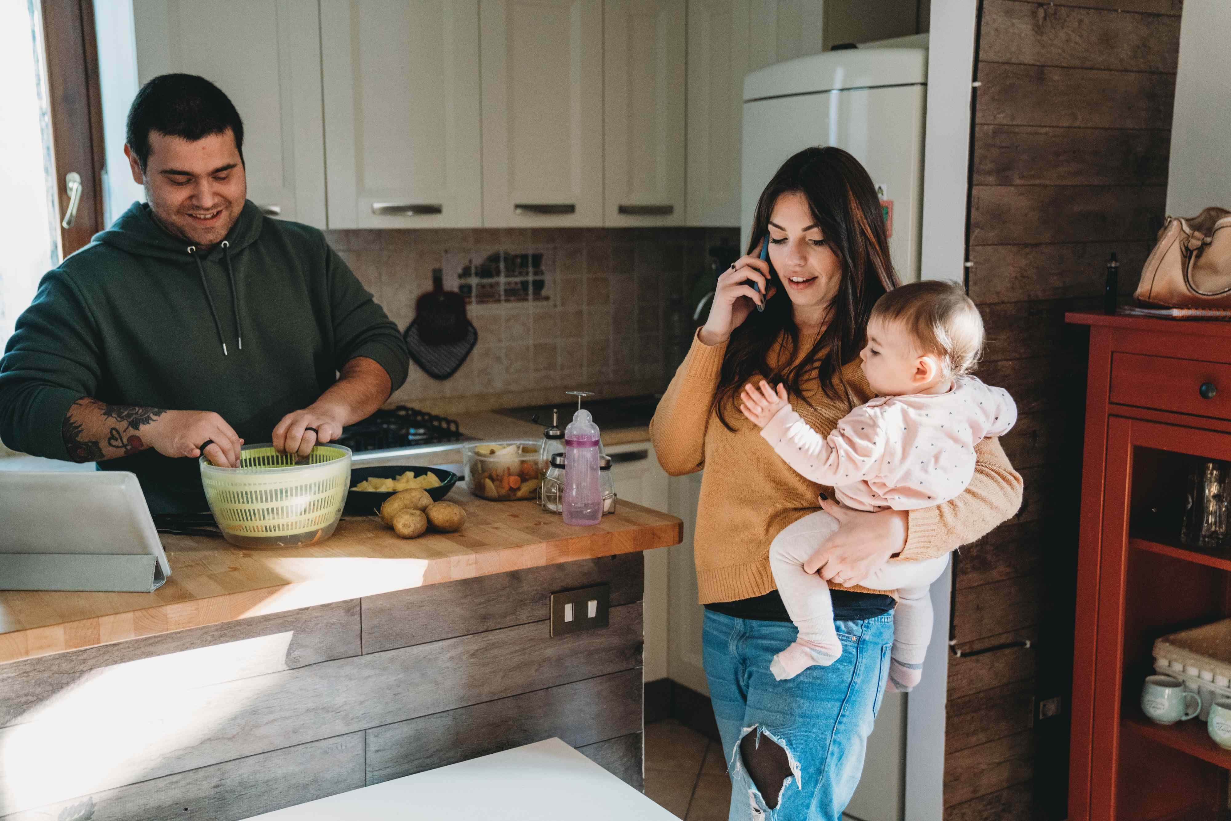 How 'time confetti' may be keeping you from connecting with your kids
