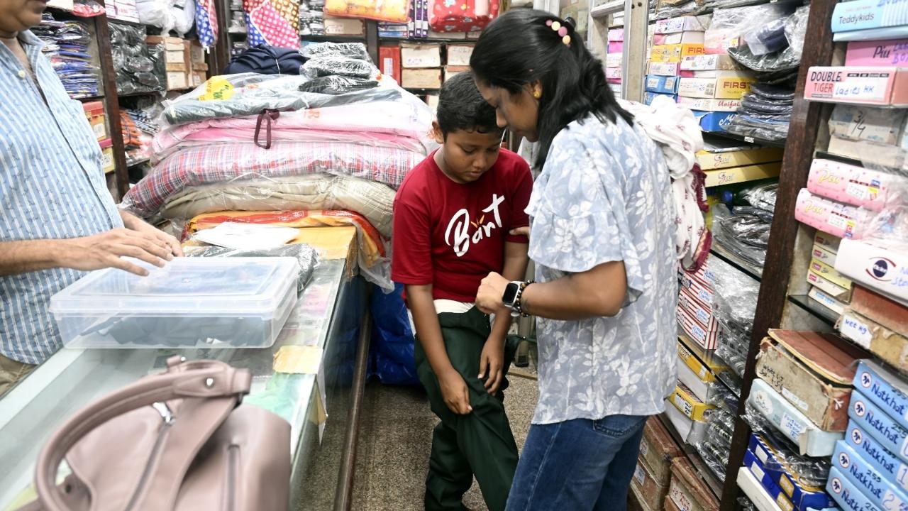 IN PHOTOS Backtoschool rush begins as parents crowd Dadar markets
