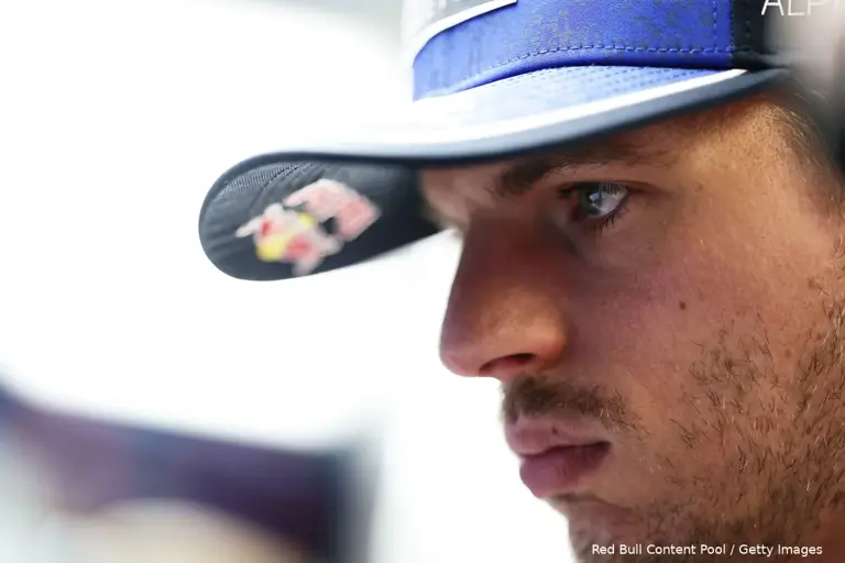 Britse journalisten hoorden 'vreselijke vraag' aan Verstappen: "Max ...