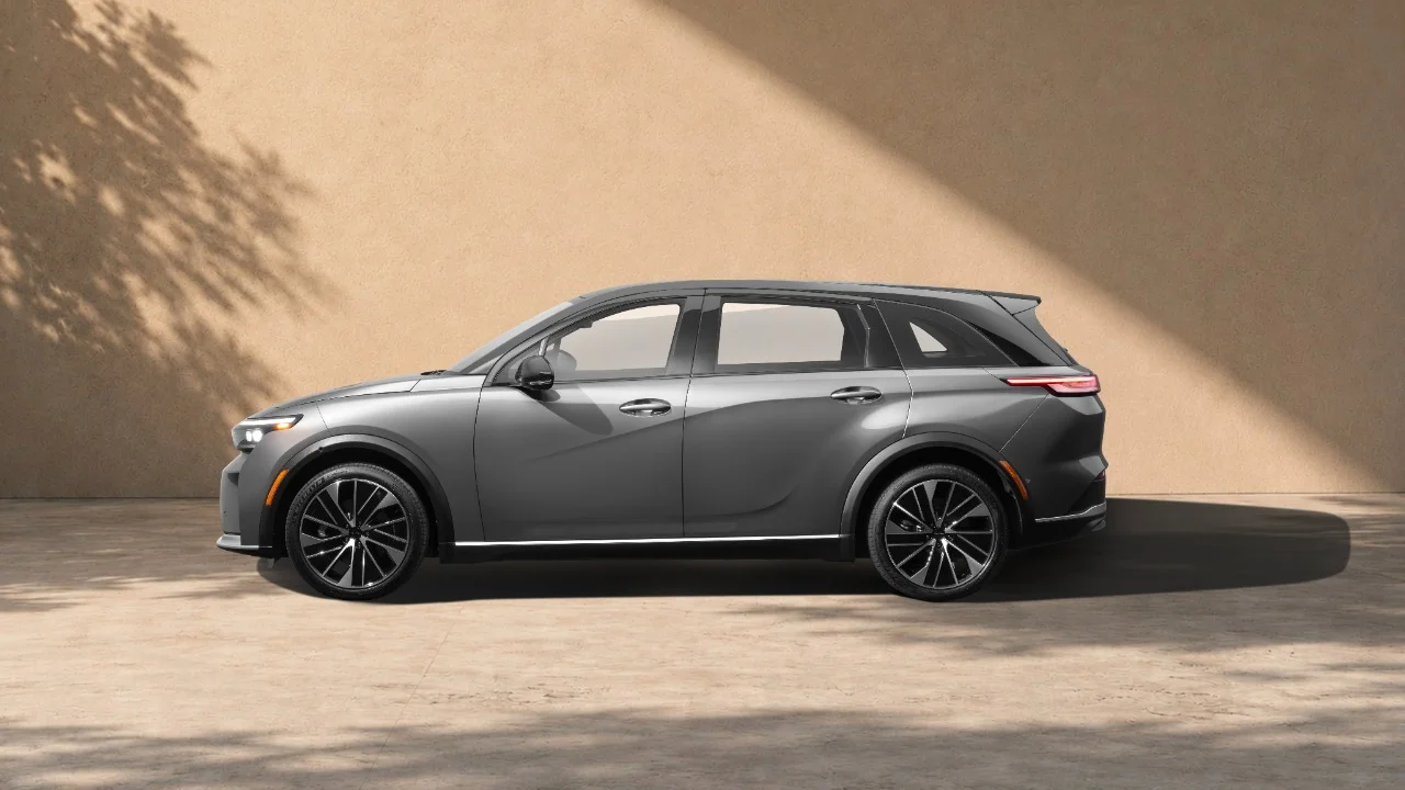 Company which builds the iPhone has now built an electric car to try ...