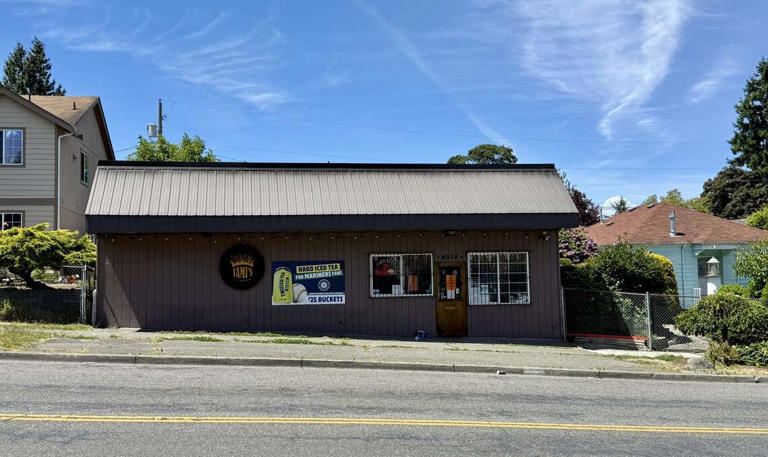 Tacoma bar has liquor license suspended for issues including overservice
