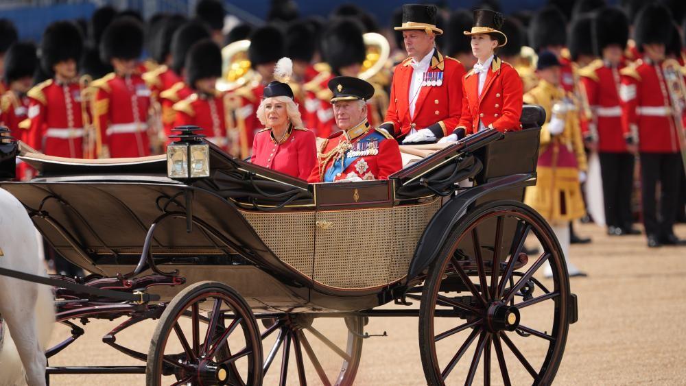 King and Queen cheered by crowds at Trooping the Colour