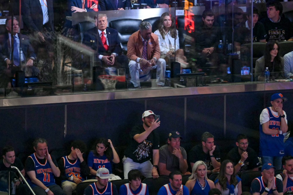 Mexican official quits job after fury over his pricey seats during NBA ...