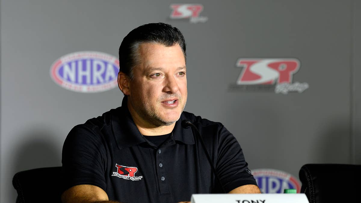 Tony Stewart puts NASCAR community on blast after Kyle Busch's death