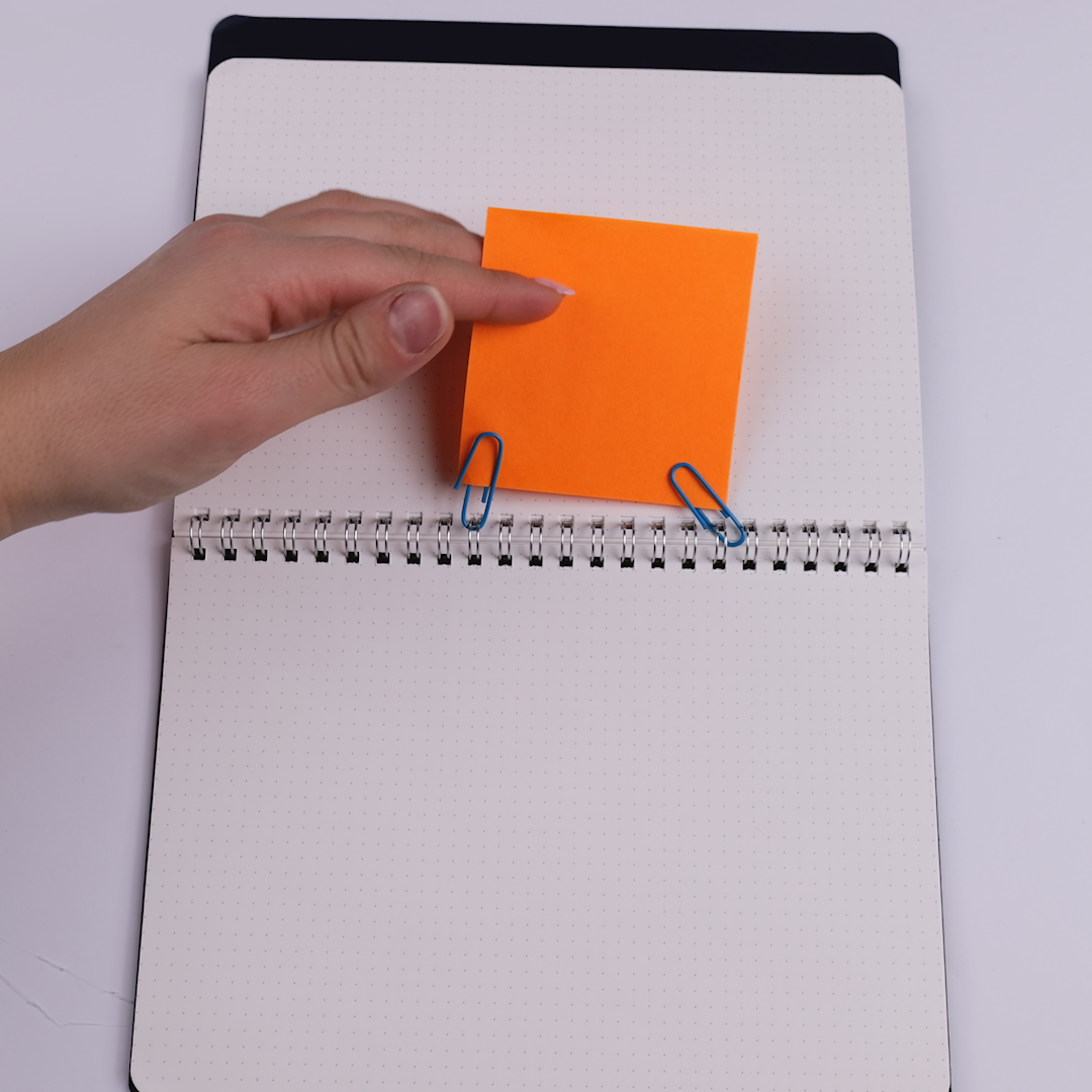Segnalibri creativi fai-da-te con etichette📔