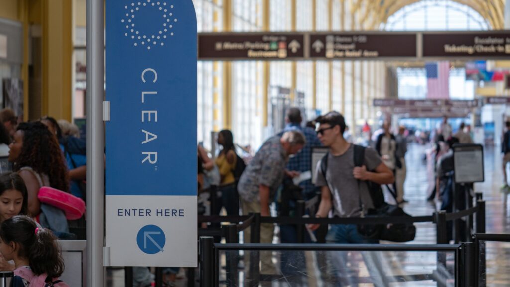 A woman went viral after explaining to a TSA agent why the body scanner ...
