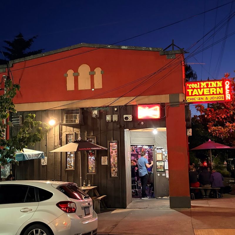 Late-night cravings in Oregon lead you to this no-fuss dive bar with ...