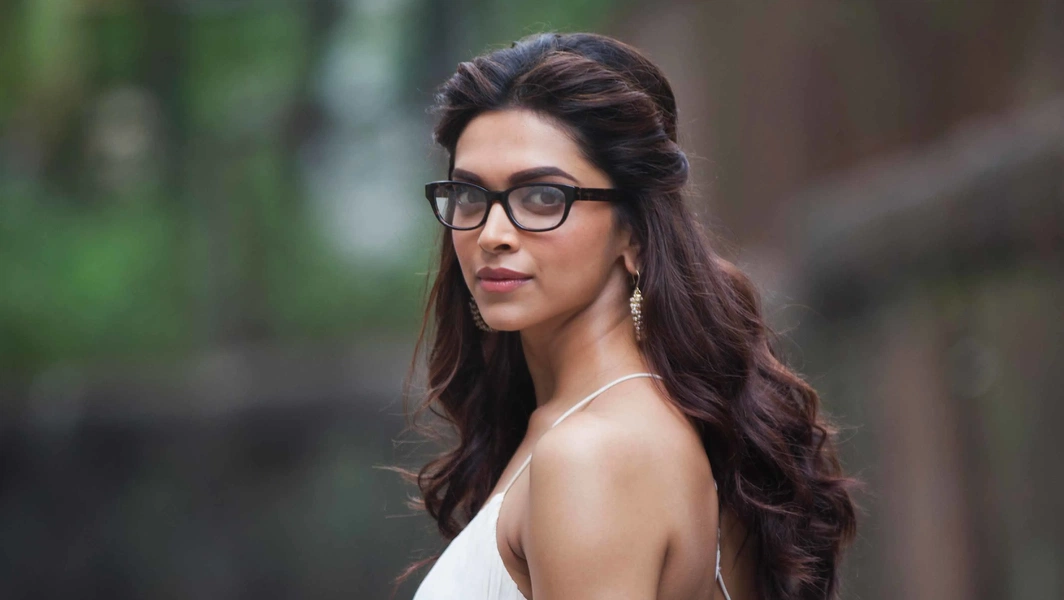 Deepika and Ranveer's new Bandra mansion and public reactions