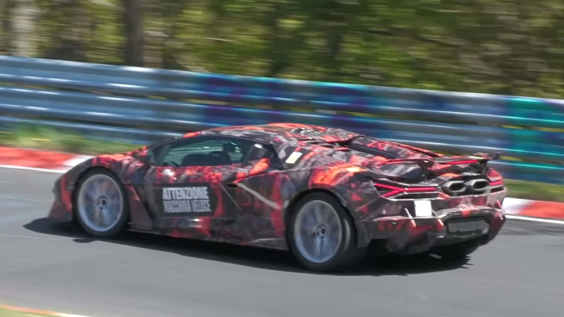Une Lamborghini Revuelto plus puissante devrait arriver plus tard cette ...