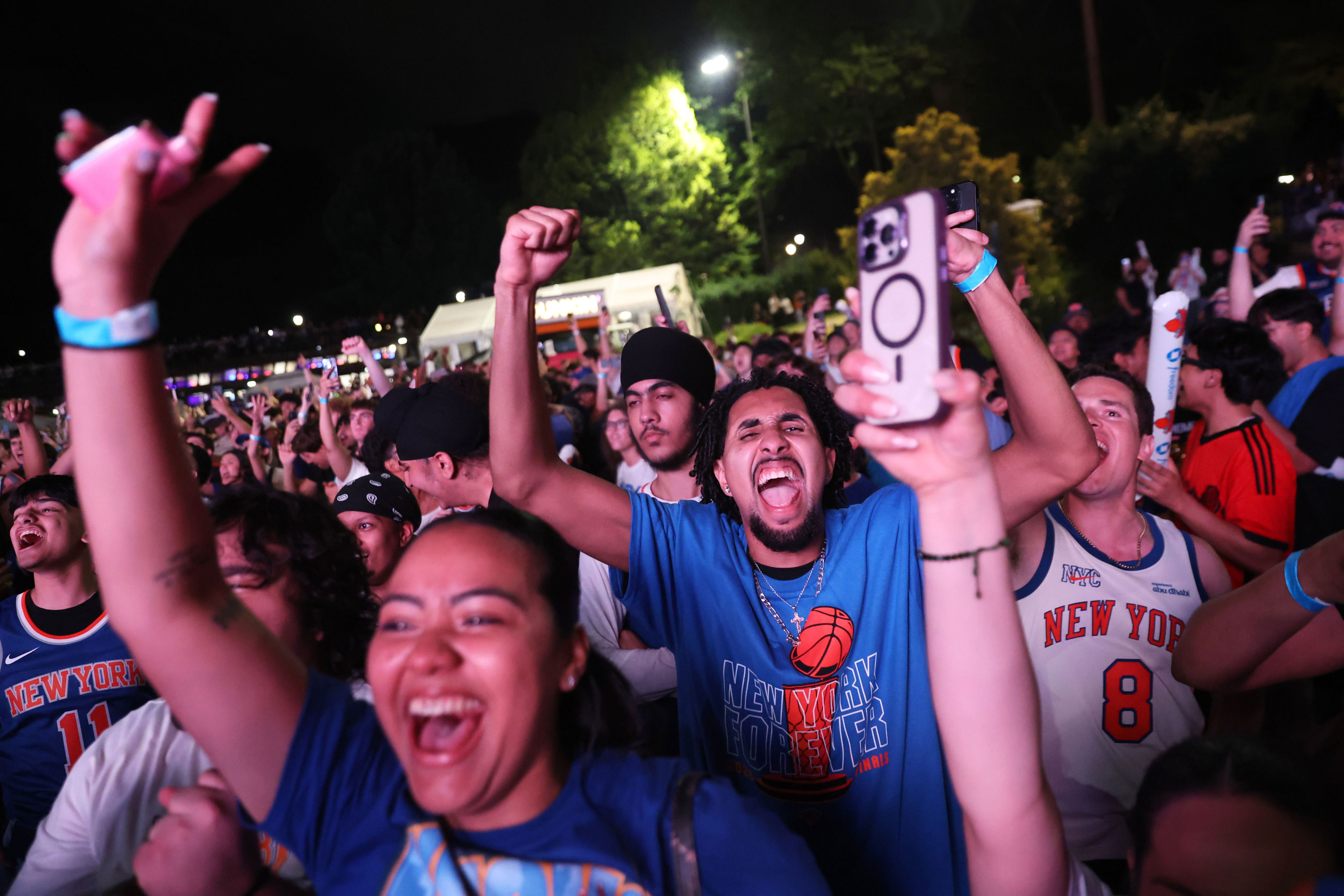 Knicks fans scoop up nearly half of Game 5 tickets