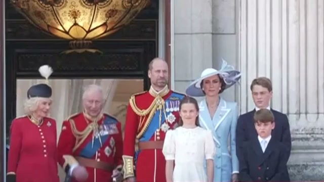 Prince George battles sneeze as Louis marvels at Red Arrows flypast