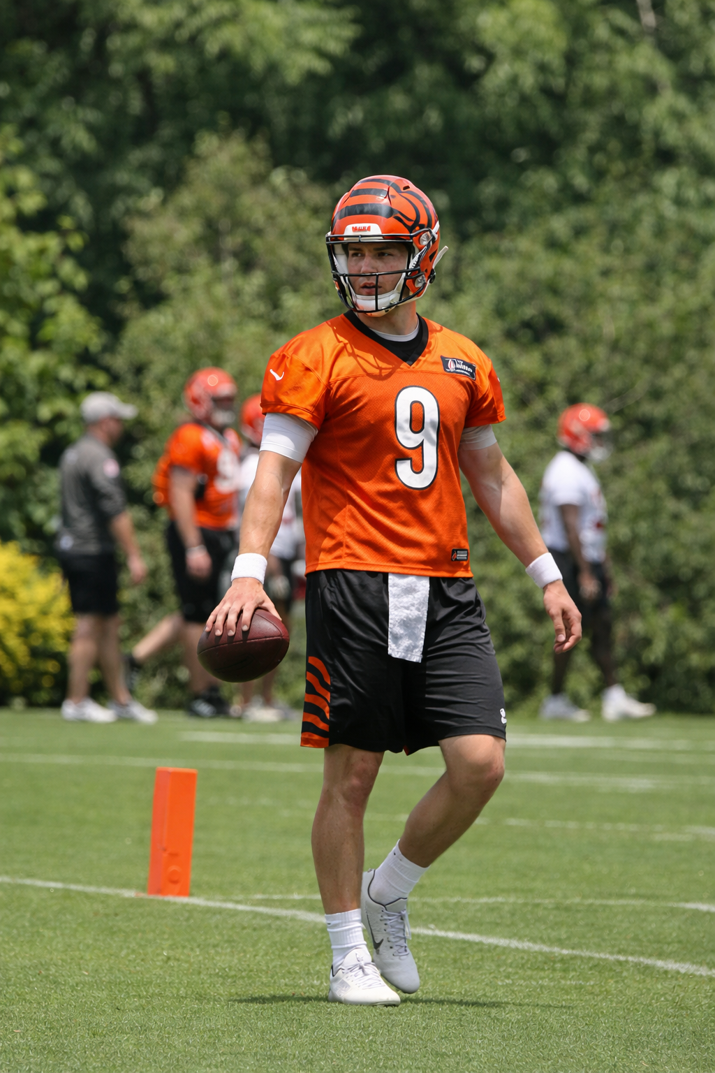 Joe Burrow back at Bengals practice