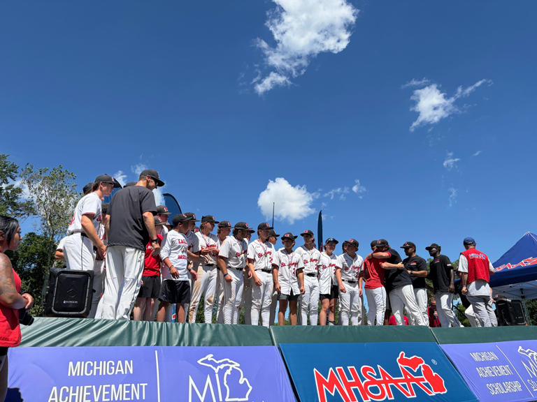 Orchard Lake St. Mary's rallies to win MHSAA Division 2 baseball title