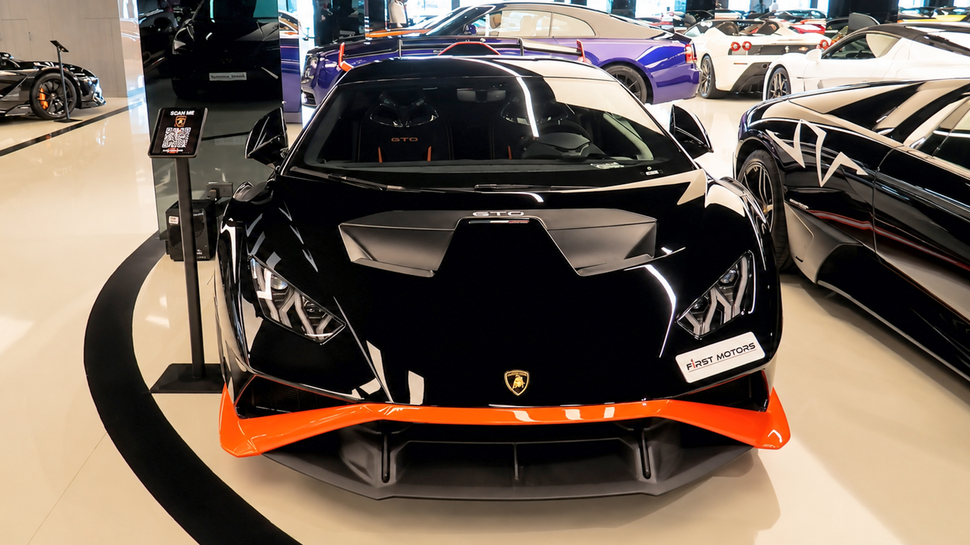 $450,000 Lamborghini Huracán with racing-derived design