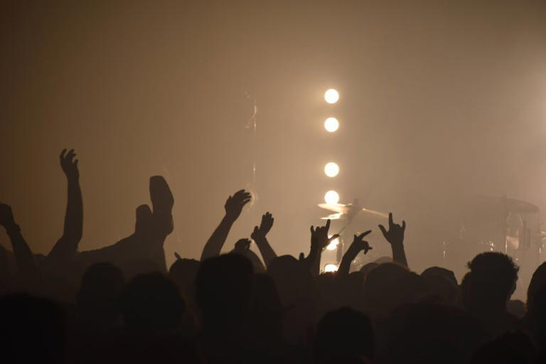 Download Festival goers open huge mosh pit for unexpected 'belting' artist