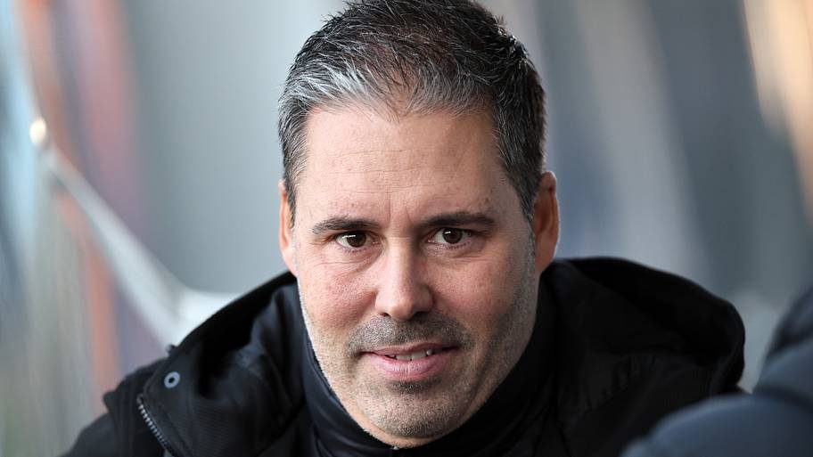 Ex-Leicester manager Cifuentes takes aim at impatient Foxes fans