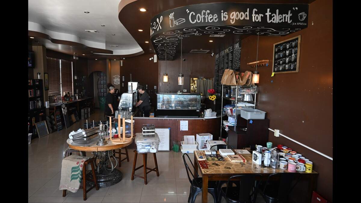 'Worth it all.' Saying goodbye to a popular Warner Robins coffee shop ...