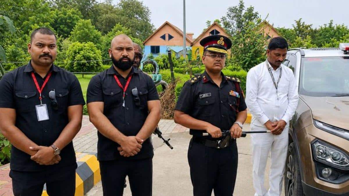21-year-old Aryan Verma detained for allegedly posing as brigadier in ...