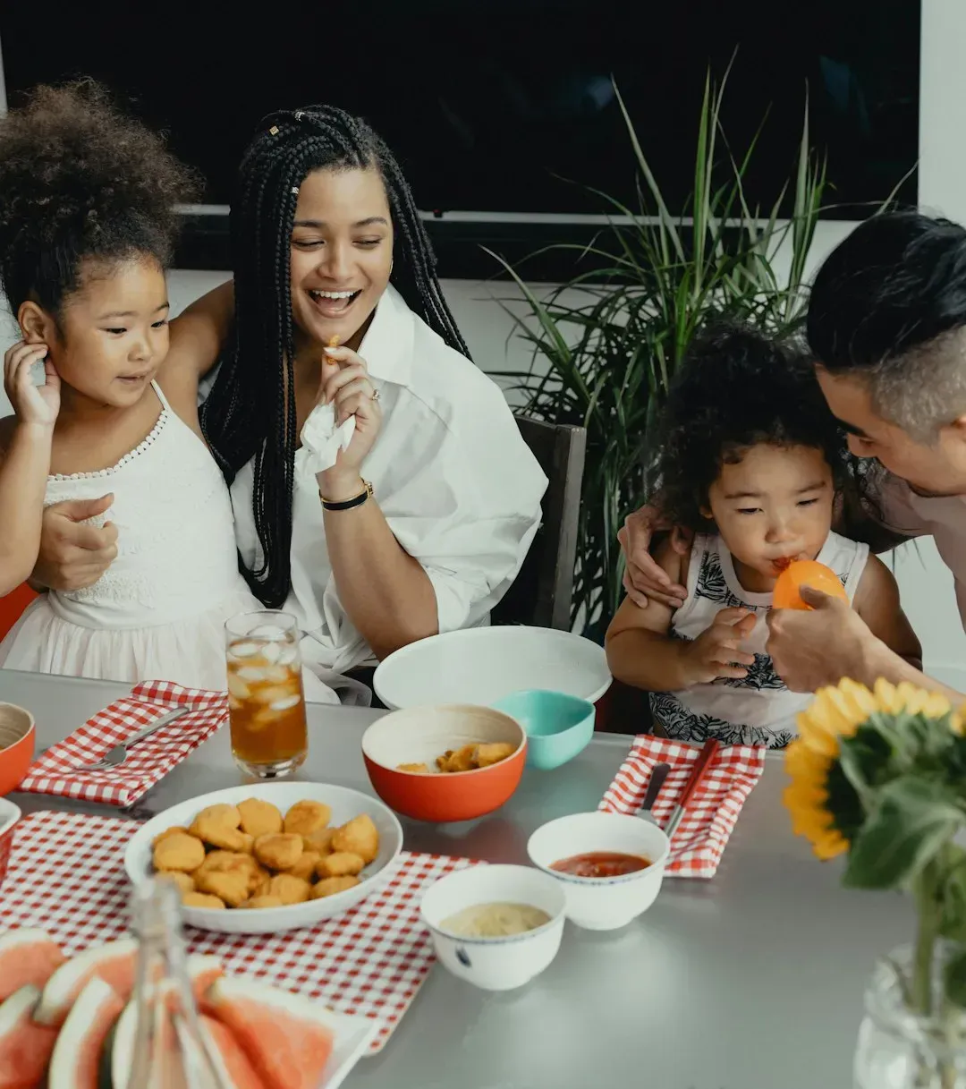 7 Habits Parents Model Without Realising Kids Are Watching
