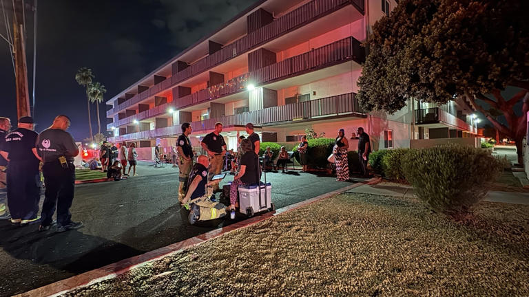 2 hospitalized after fire at central Phoenix apartment complex