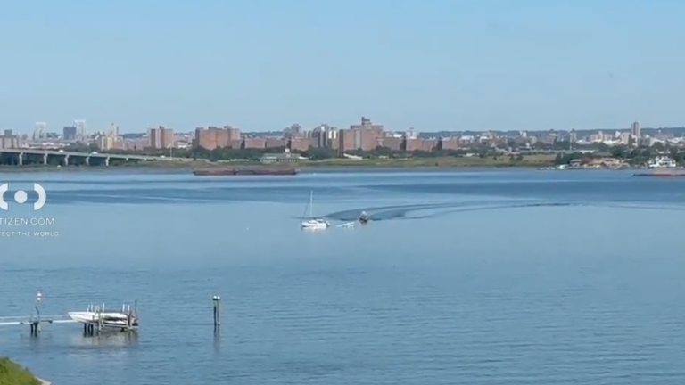Small plane goes down in water near Powell’s Cove Marina in Whitestone ...