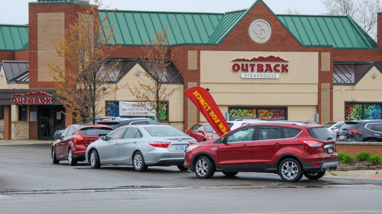 Outback Steakhouse closed 21 restaurants, more planned