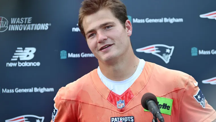 Patrick Mahomes news 'could push' Drake Maye’s contract into ...