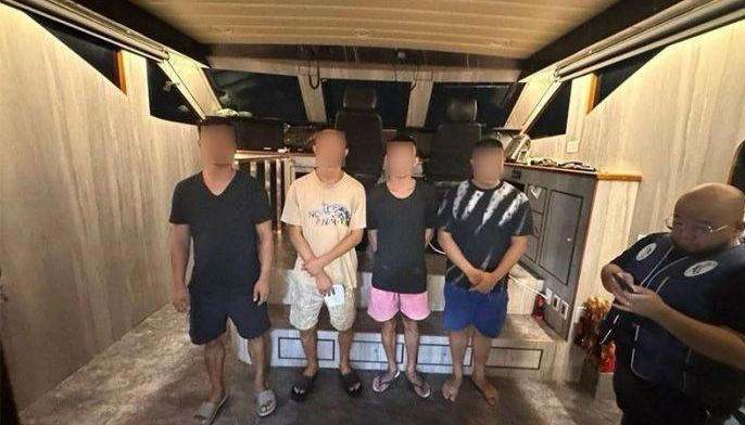 PCG, BI arrest 4 Taiwanese off Pasay waters