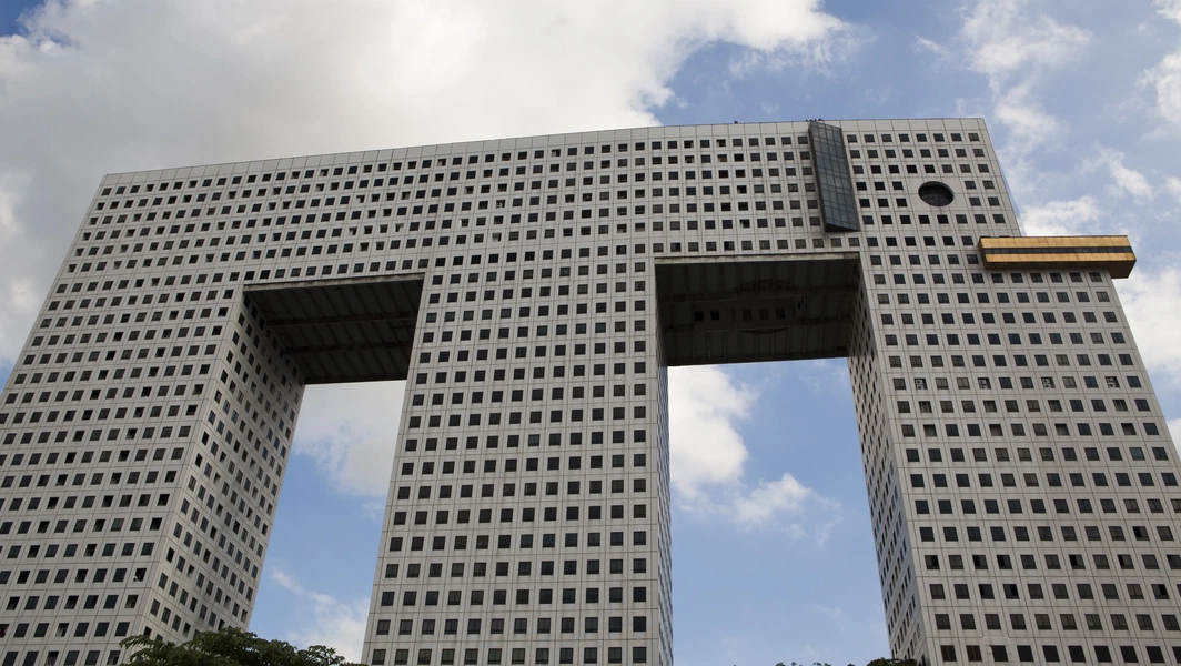 16 bizarre and flawed architecture designs