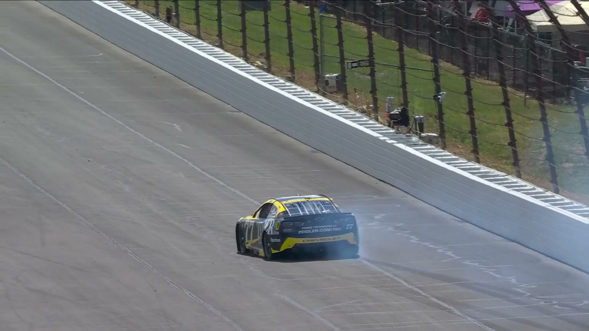 Hocevar, Wallace find trouble in Pocono qualifying