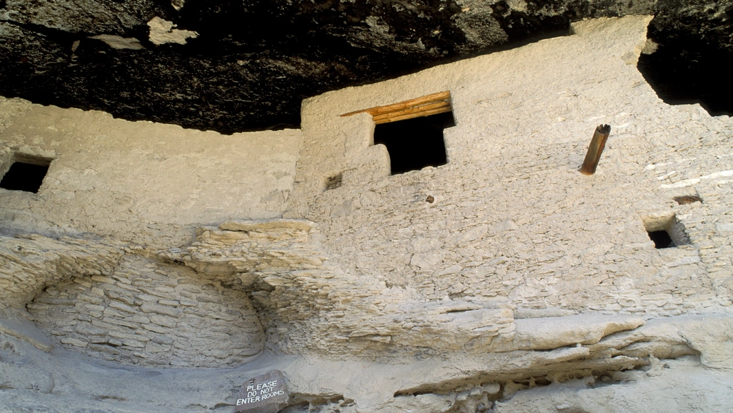 Exploring Gila Cliff Dwellings and wilderness