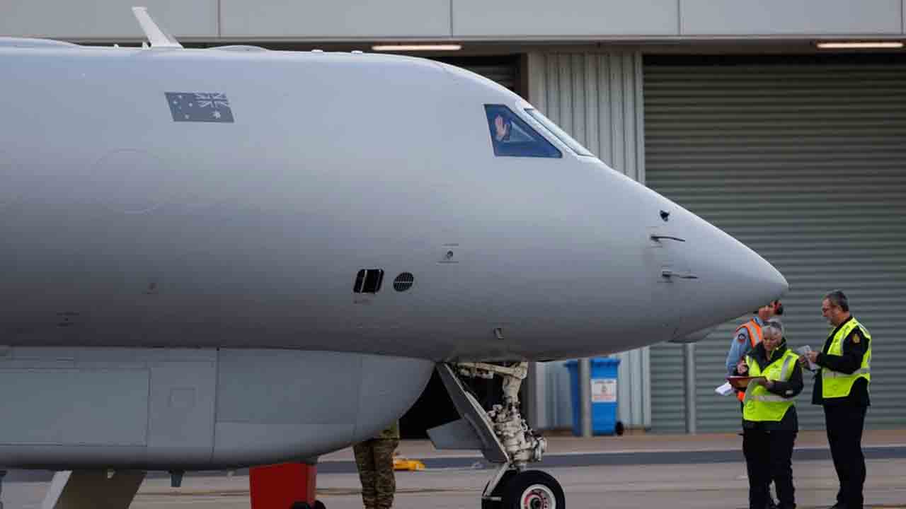 Australia mottar sitt tredje MC-55A Peregrine og nærmer seg fullføring ...