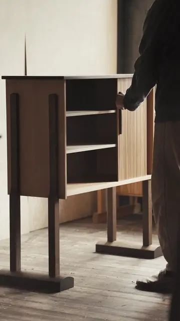 Routing a perfect tambour door groove with simple clamps