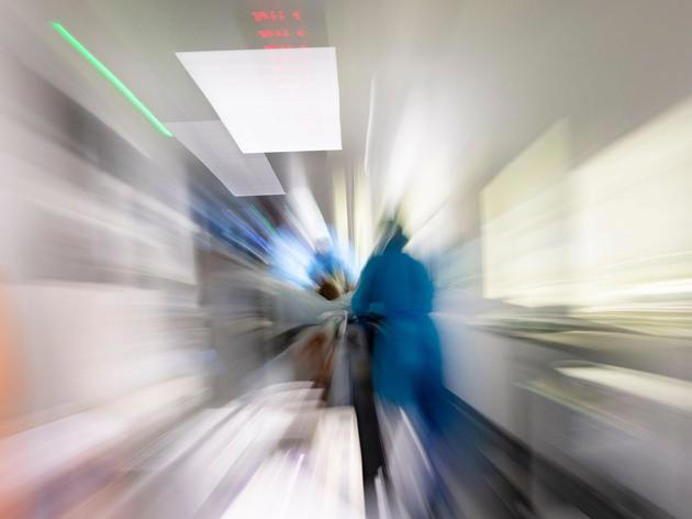 „Unterschätzte Gefahr“: Lebensgefährliche Sepsis kann im Mund beginnen
