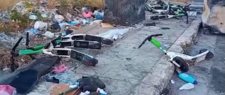 Razzia di monopattini nella notte a Palermo, lo Zen diventa un cimitero ...
