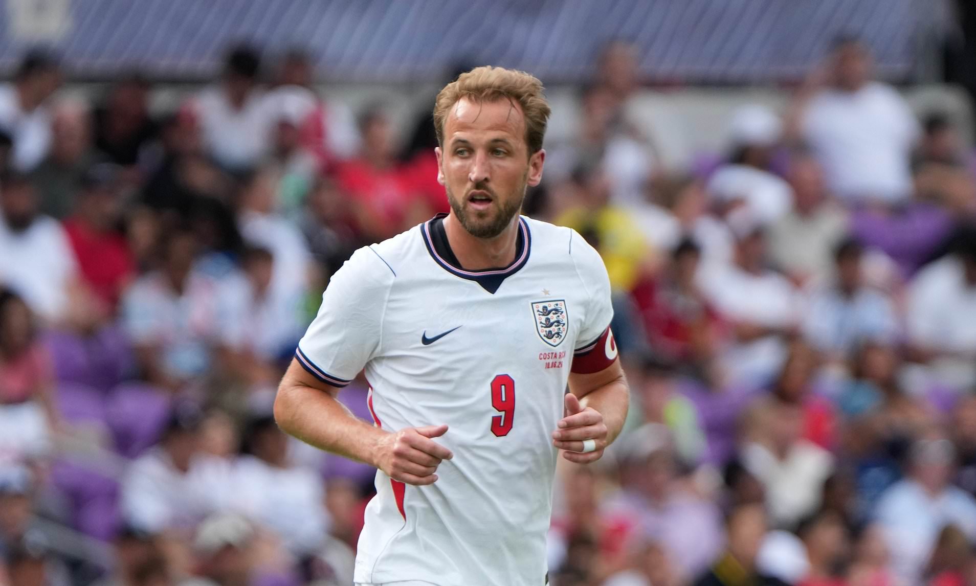 Kane you believe it? England fans can win Harry Kane's Golden Boot this ...