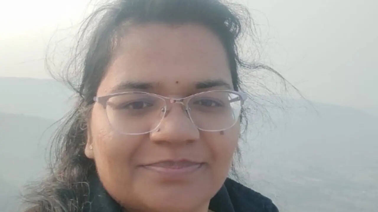 Hyderabad techie jumps to death from 6th floor with 6-month-old; how ...