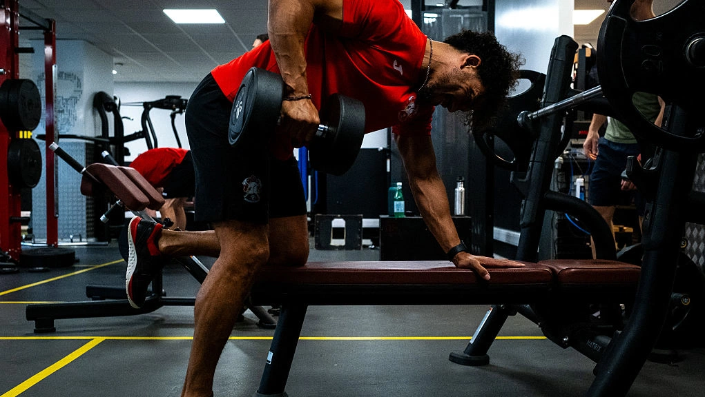 7 effective dumbbell exercises for strength and stability