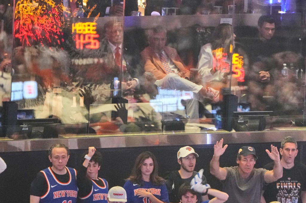 Mexican official quits job after fury over his pricey seats during NBA ...