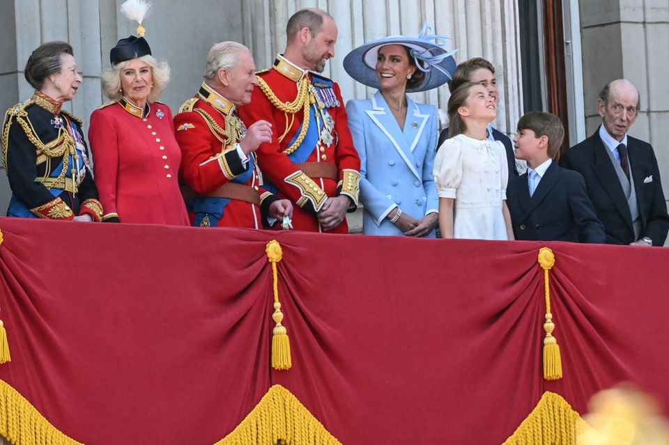 Trooping the Colour 2026: Royal Family feiert Geburtstagsparade für ...