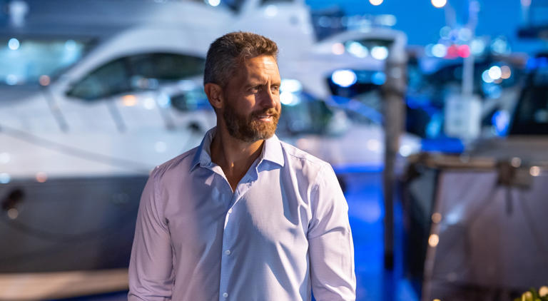 Ultra-rich Americans are moving their money out of the market and ...