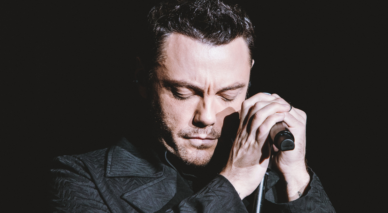 Tiziano Ferro, scaletta concerto a Bologna. Orari, parcheggi e come ...