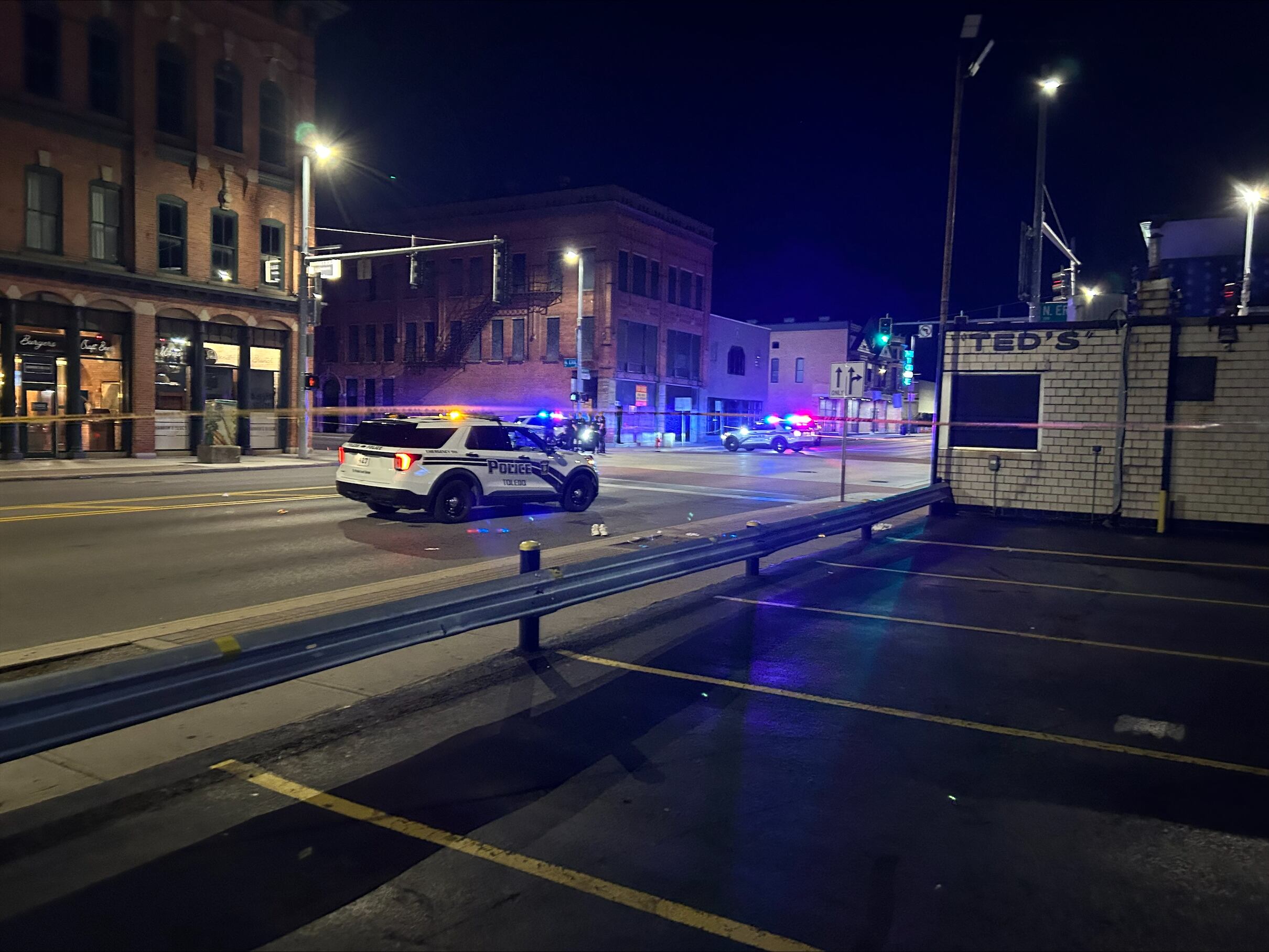 Three injured in downtown Toledo shooting, police say