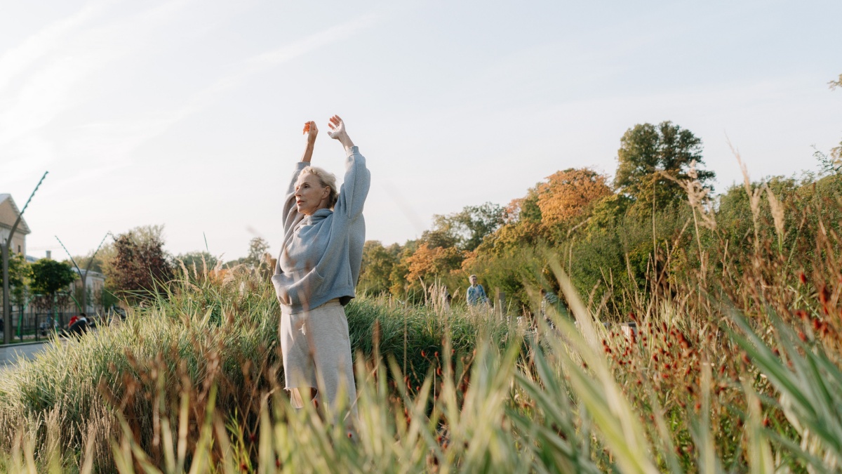 5 simple morning habits longevity experts swear by once you turn 60
