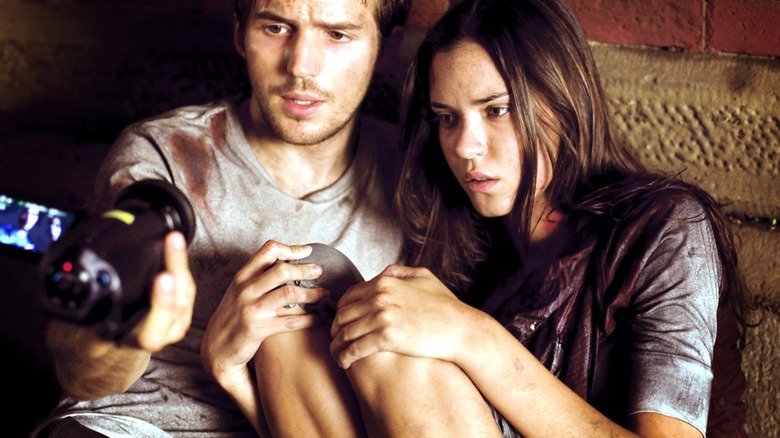 The scariest scene in Cloverfield really pops (literally)