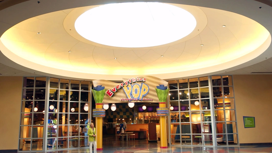 Pop Century Resort’s location, amenities, and value